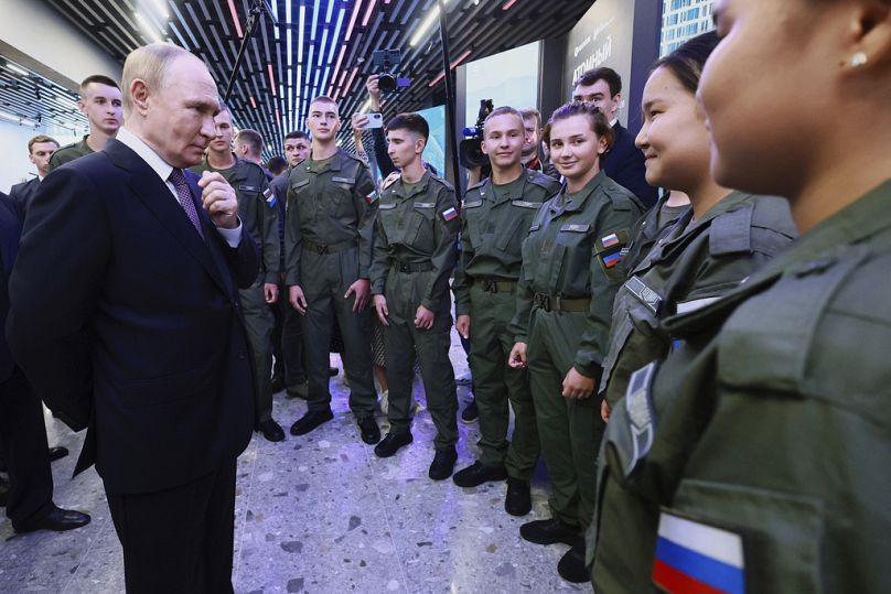 Foreign troops in Ukraine would be 'legitimate targets for destruction ...