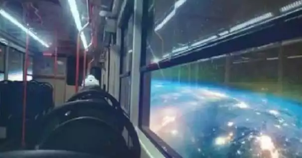 Kiedy przegapisz przystanek i lądujesz w innej galaktyce. Zobacz ...