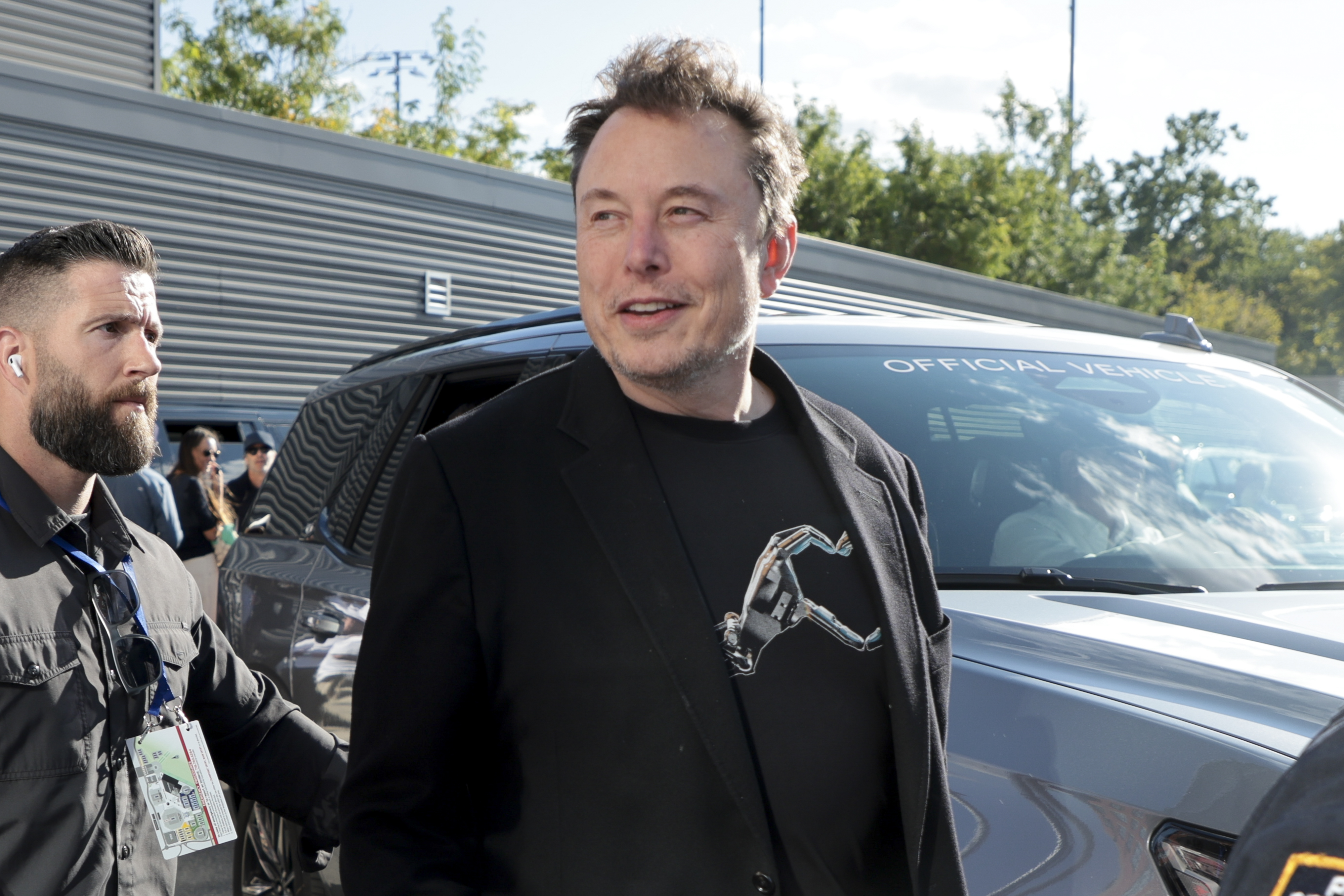 Elon Musk frets over controlling Tesla’s ‘robot army’ as car biz ...