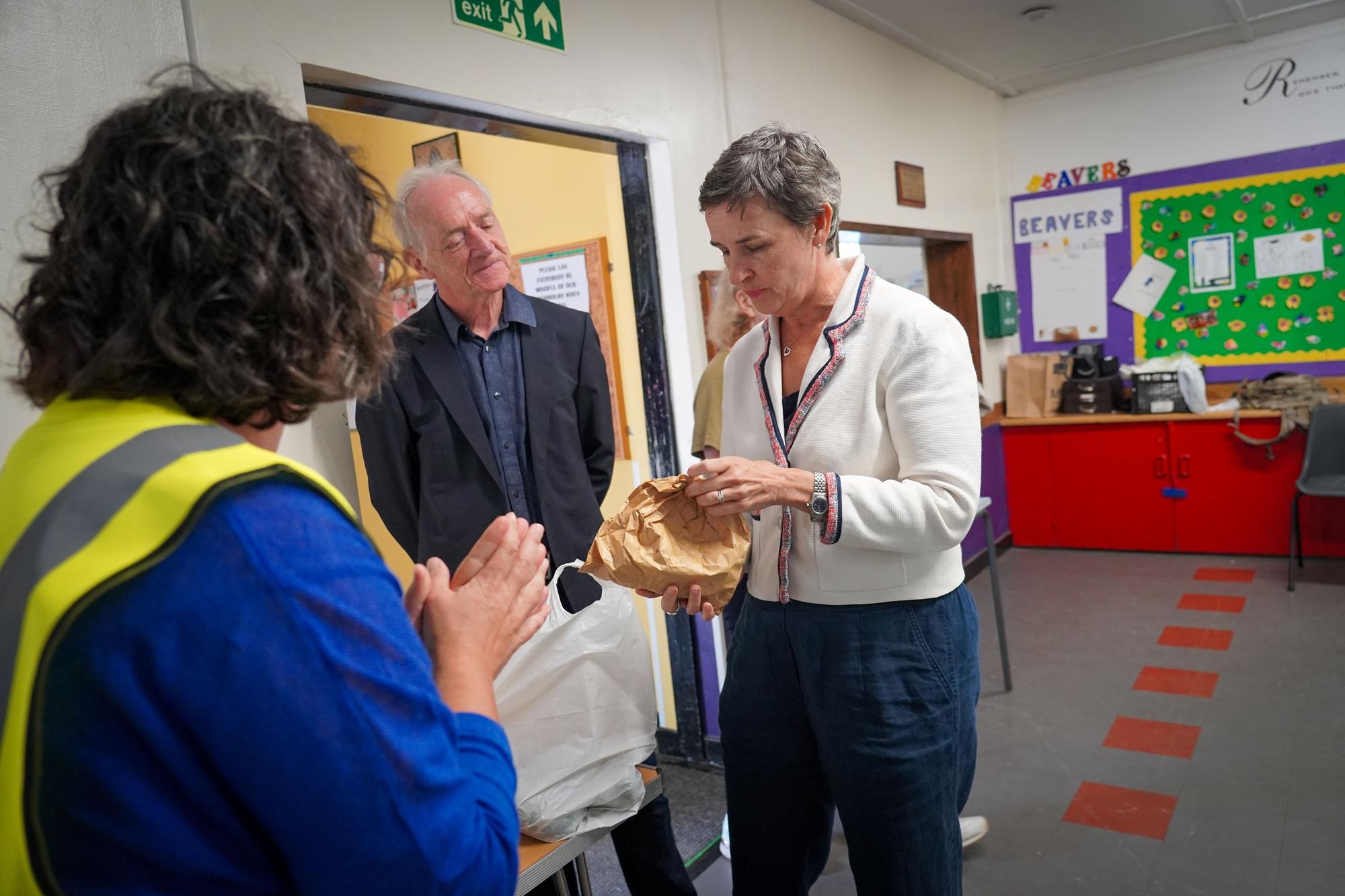 Nature Minister visits Trafford Park ‘fantastic’ affordable food ...