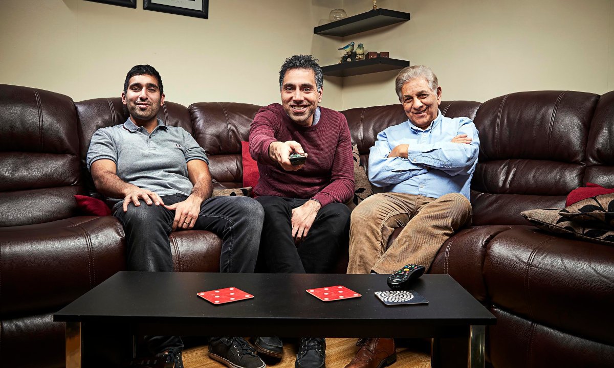 Who is in Gogglebox cast as five new households join