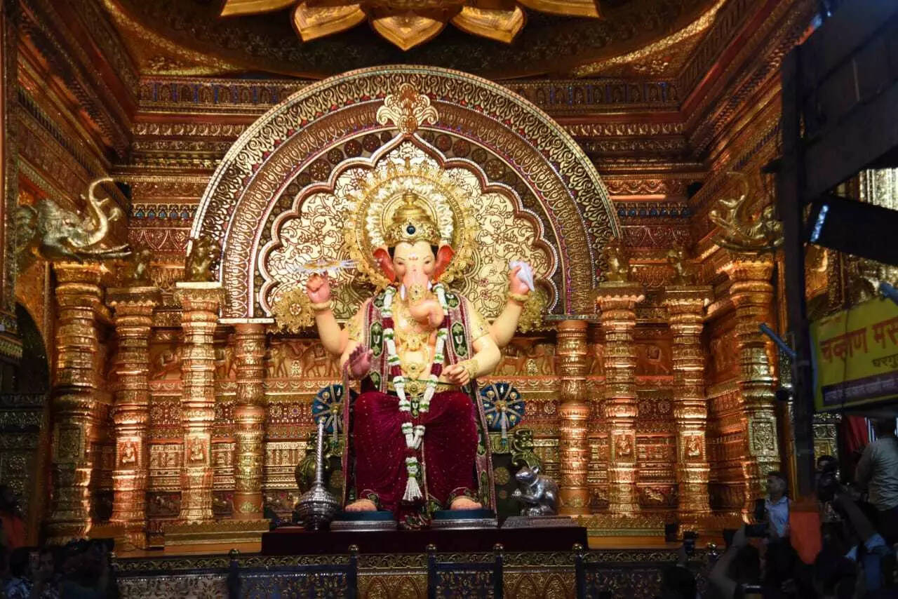 AI, drones, CCTV, 25,000 cops: Mumbai unveils high-tech plan to manage Ganpati Visarjan crowds