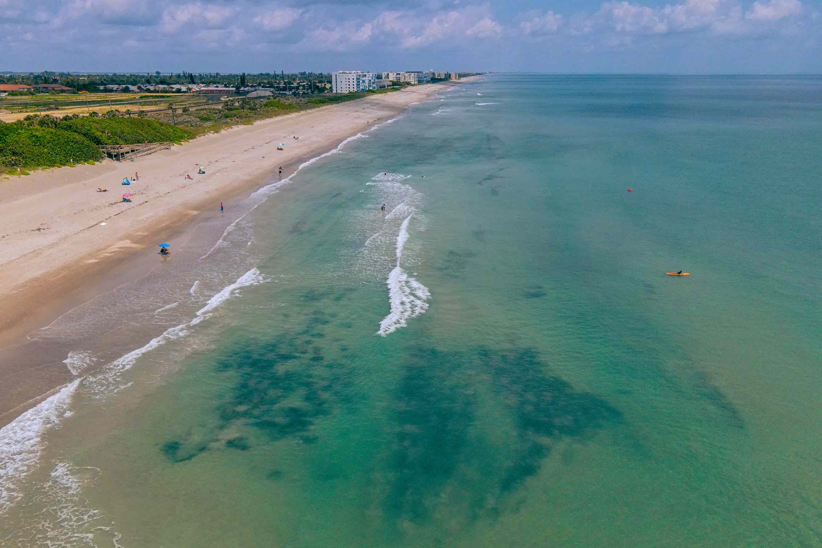 This Famed Stretch Of Florida Coastline Has Glow-In-The-Dark Waters ...