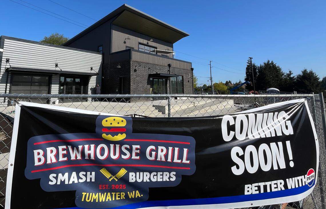 Smash burger site opens in Tumwater and Trader Joe's confirms new Lacey store