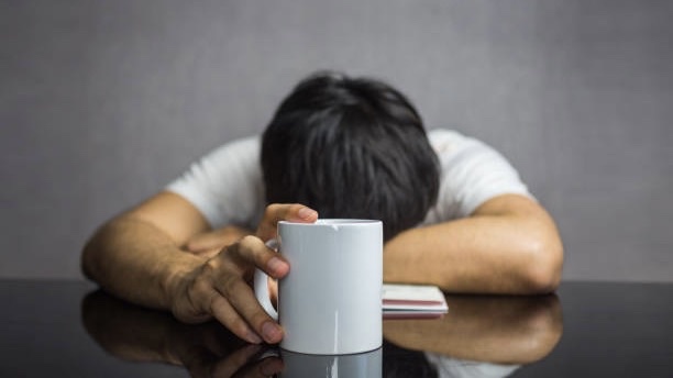 Comment Rester Éveillé Sans Caféine