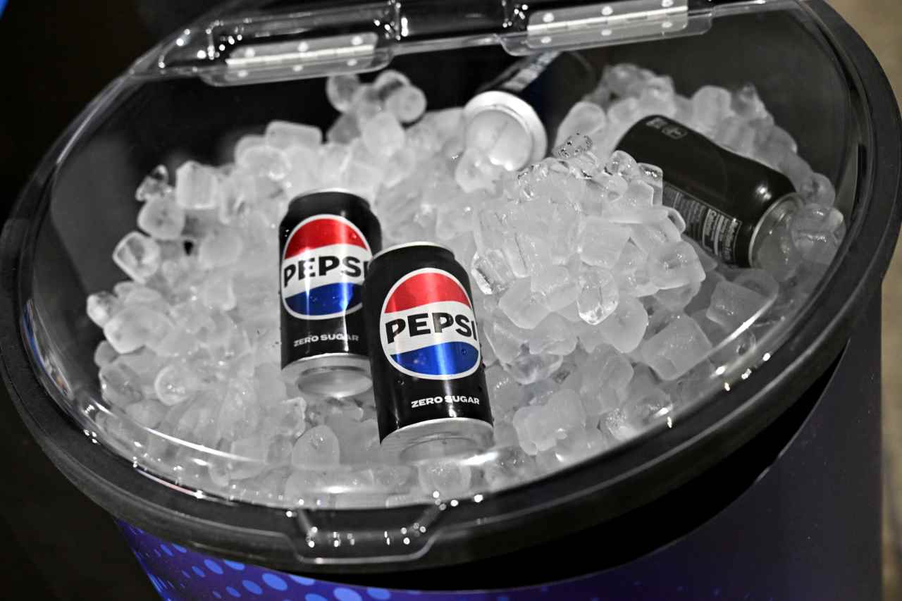 Pepsi Has Lost Its Bubbles. Elliott Wants to Make It Pop Again.