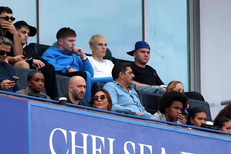 Jamie Carragher angry at Alejandro Garnacho after Man Utd transfer to ...