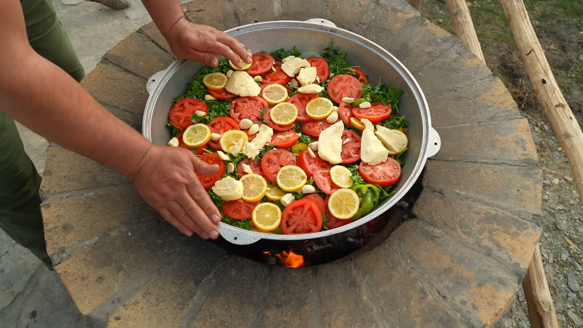 How to make traditional fish stew in the wild