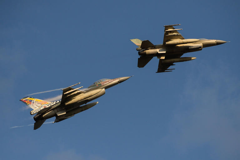 Pentagon condemns Venezuela after F-16 jets fly over US Navy destroyer ...