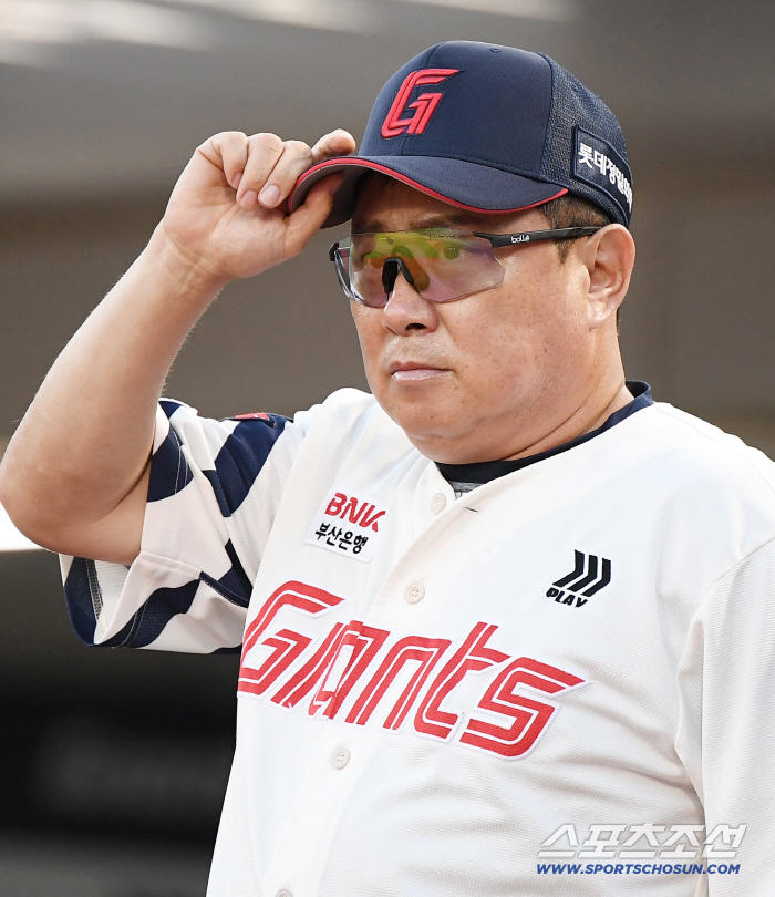 I have to go to fall baseball... Lotte's Jeon Joon-woo is worse than ...