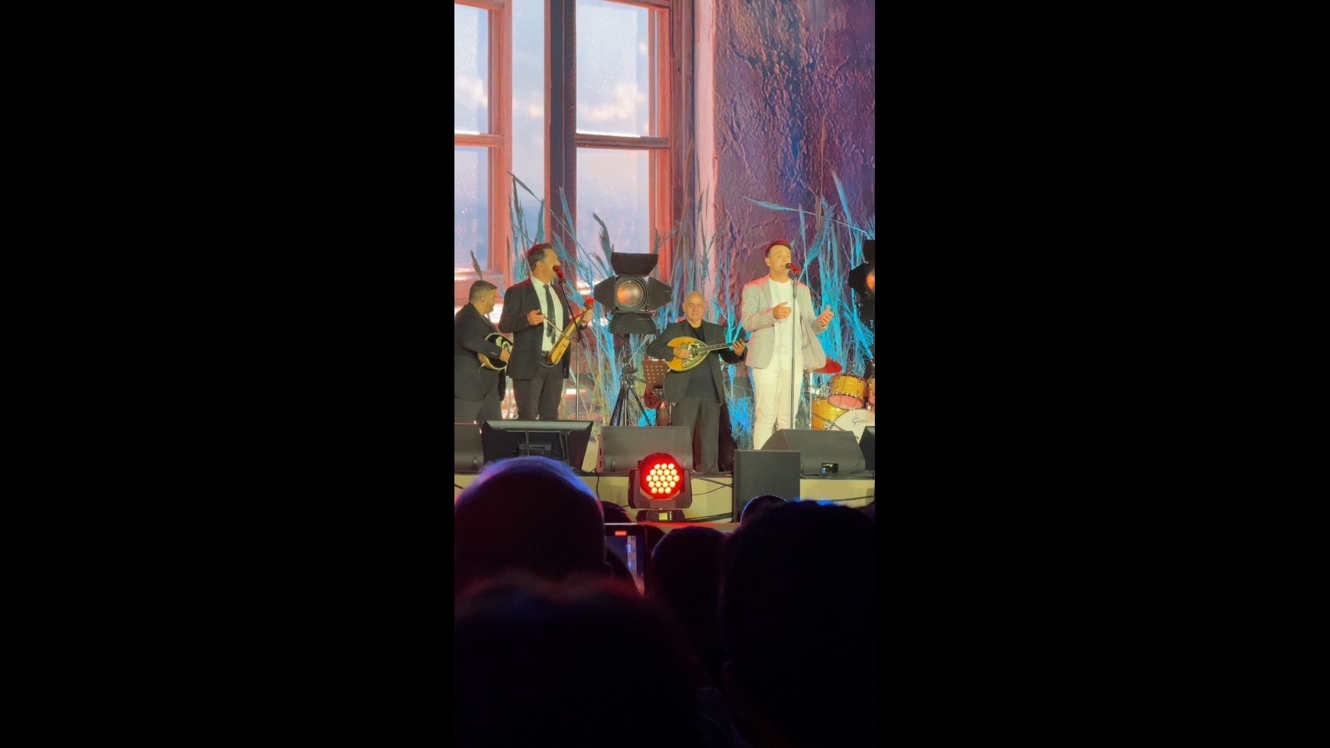 Στέλιος Καζαντζίδης: Κωνσταντίνος και Ματθαίος Τσαχουρίδης στο «Η ...