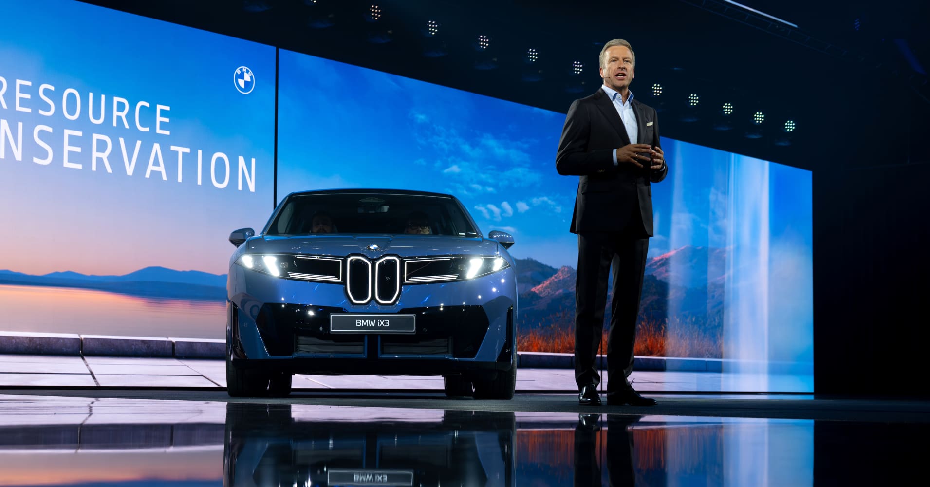 BMW doubles down on software and brand value to take on Tesla, Chinese ...