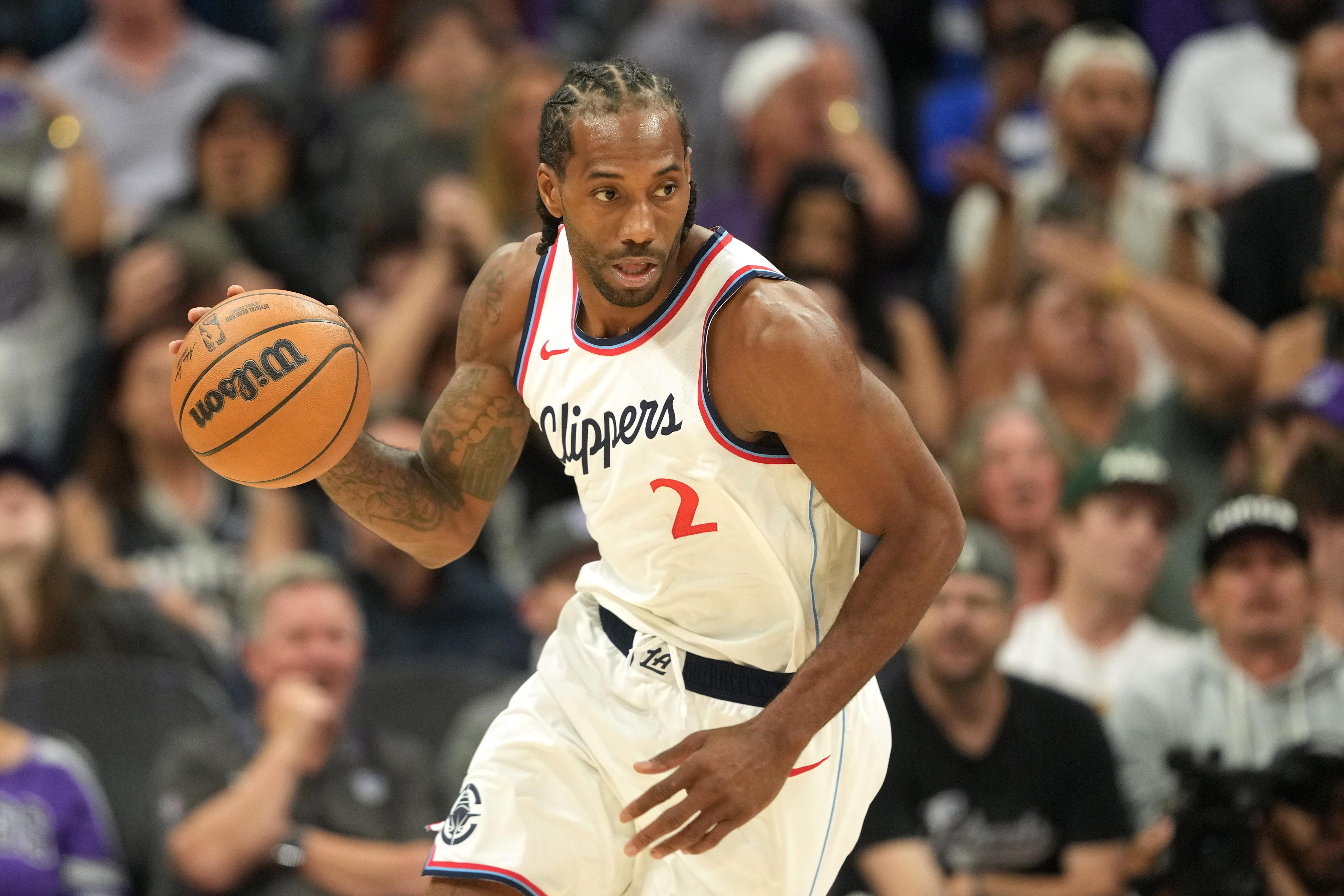 This leaked text from Kawhi's uncle Dennis Robertson could be bad for ...