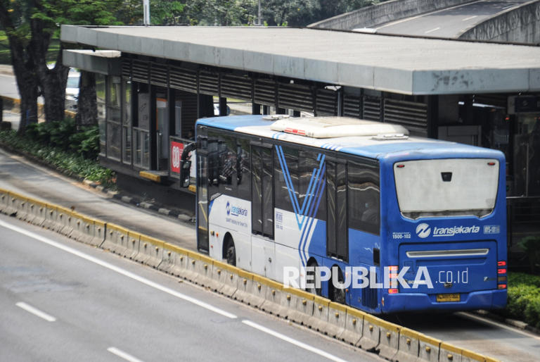 Transjakarta Uji Coba Halte Bundaran Senayan Pascademo, Layanan Kembali Dibuka