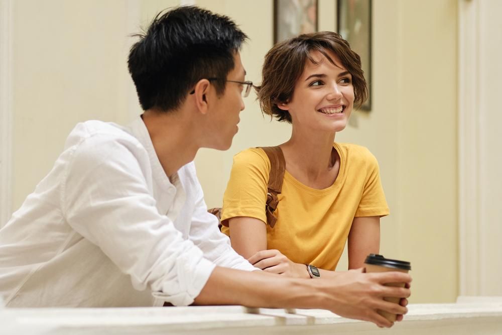 9 tips ampuh merebut hati cowok zodiak Gemini, ajak dia bercanda