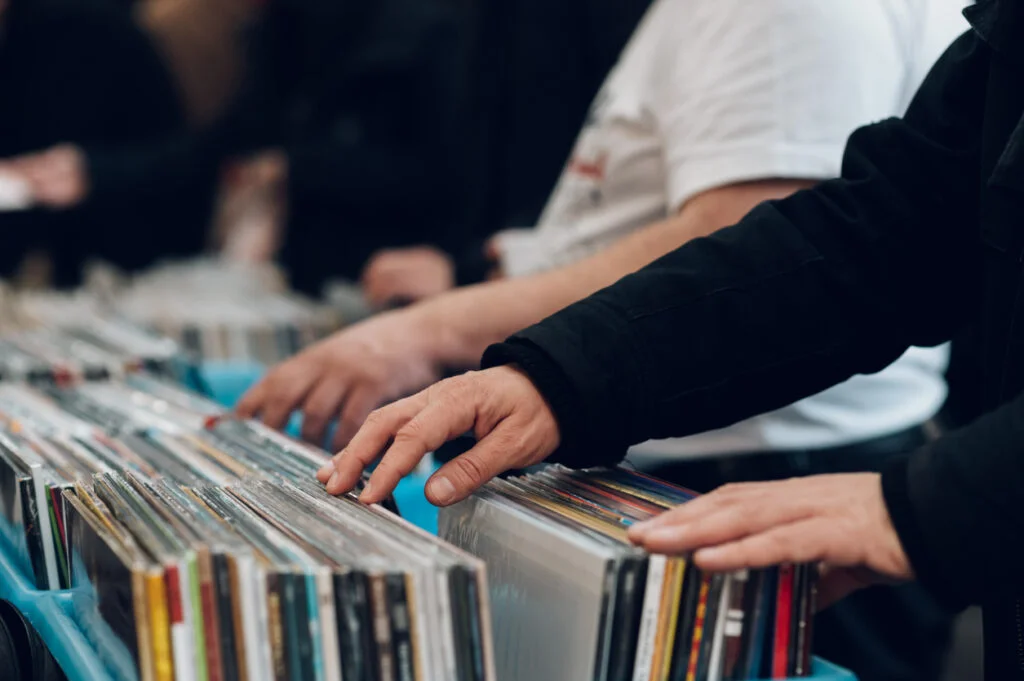 18 Forgotten ’80s Record Store Memories That Only True Fans Recall