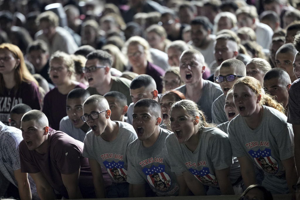 Why Texas A&M's Midnight Yell is one of the ultimate college football ...
