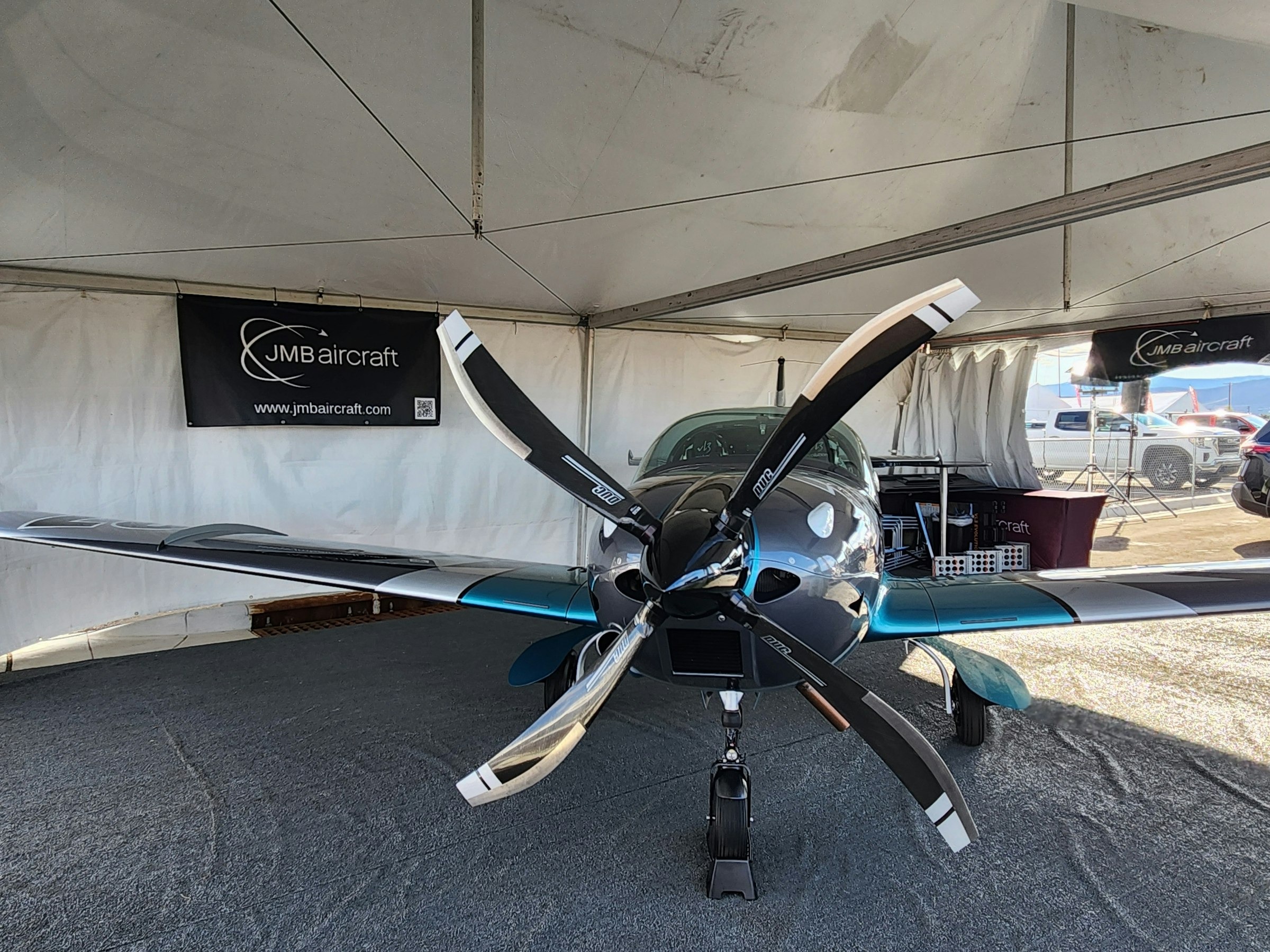 This 2022 JMB VL-3 915iS Is a Sleek Composite Speedster ...