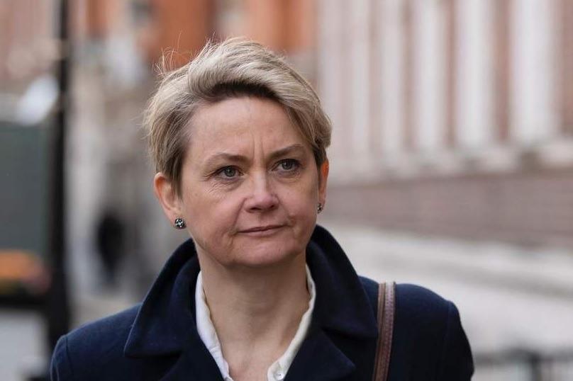 Yvette Cooper to become foreign secretary, say No 10 sources