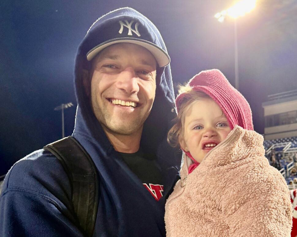 Heartbreak as FDNY firefighter killed in crash leaves behind young daughter