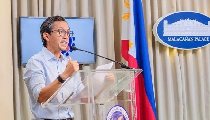 DPWH allows execs, staff not to wear uniforms to avoid harassment, bullying