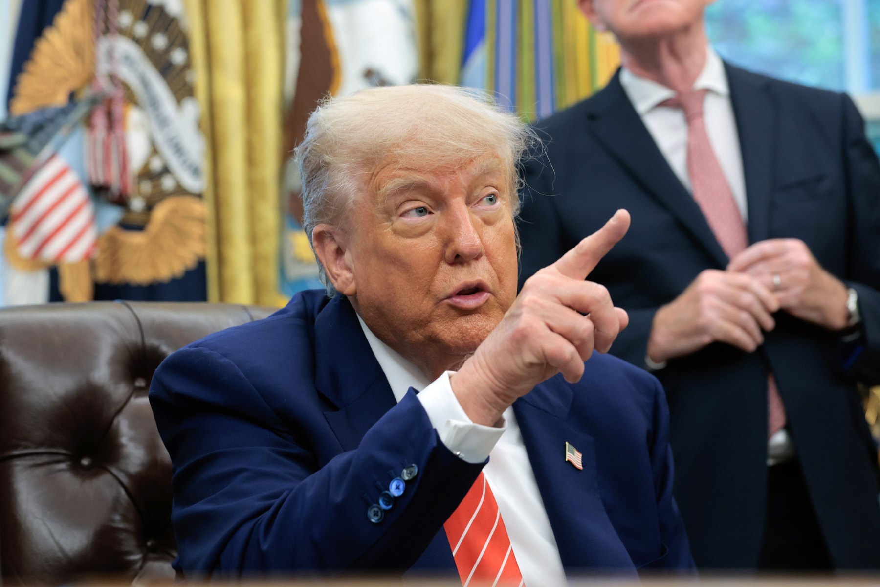 Trump turns back clock to “Department of War”