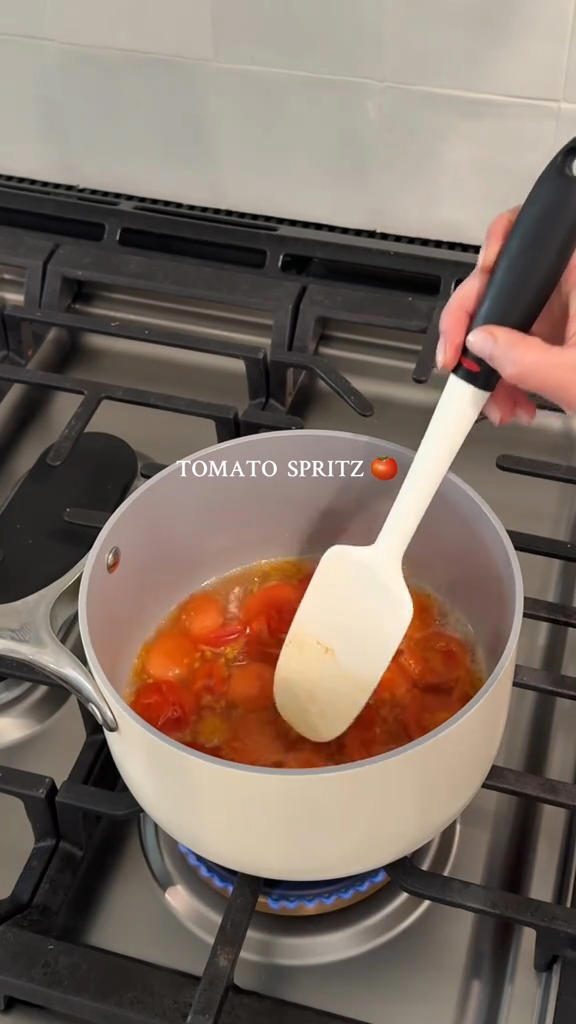 Apparently “Tomato Girl Summer” Is Real, So You Might As Well Make ...