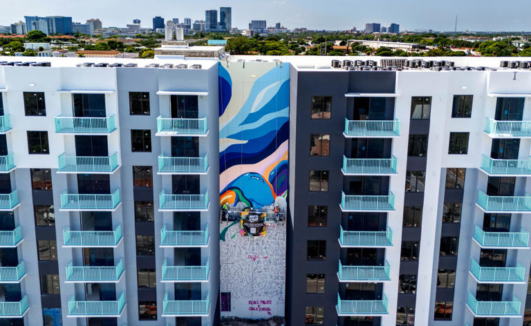 Check out the view! West Palm's tallest mural is going up - here's ...
