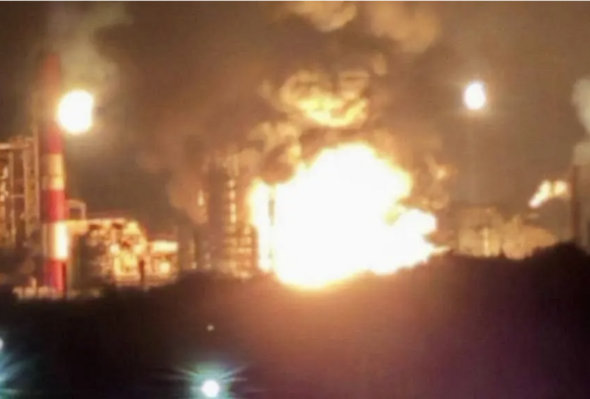 Ukraine strikes massive Russian oil refinery in major blow to Putin ...