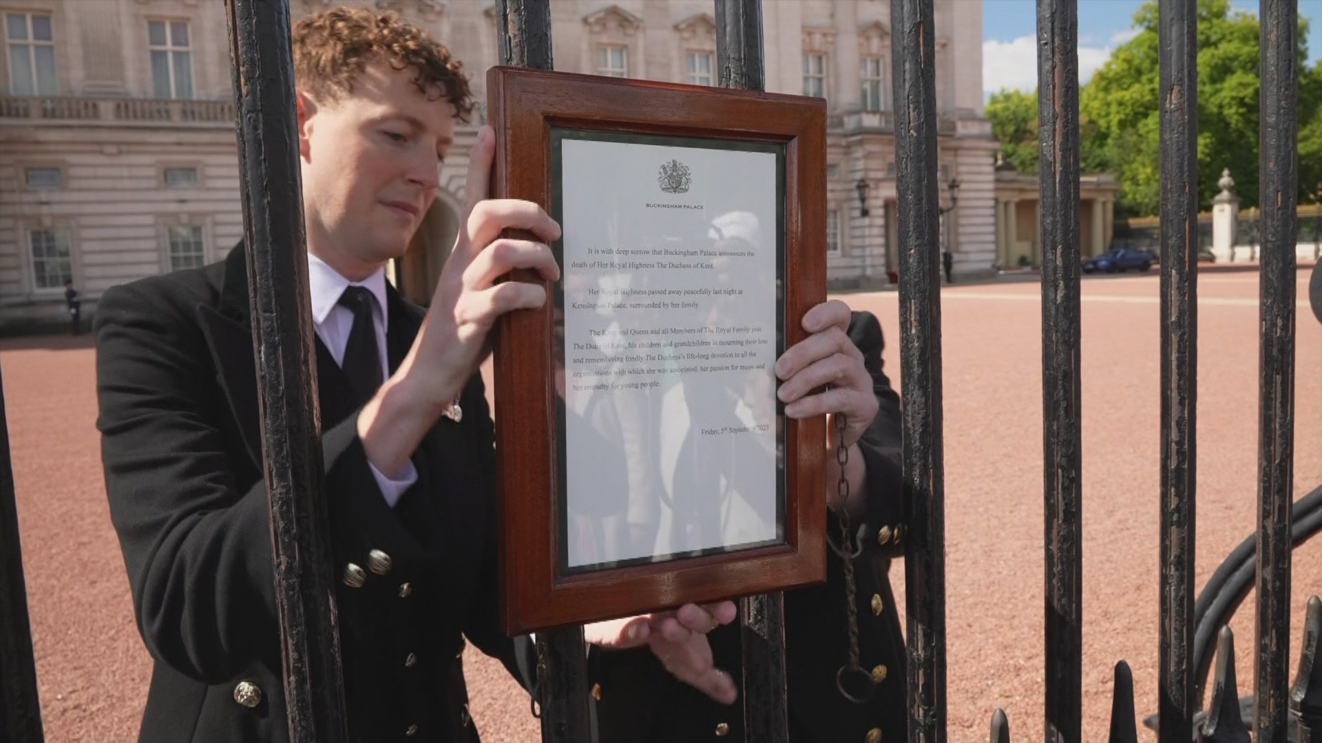 Notice of death put up after death of Duchess of Kent