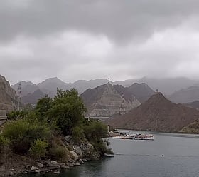 UAE weather alert: Rain in Al Ain, cloud cover and dusty winds in Dubai ...