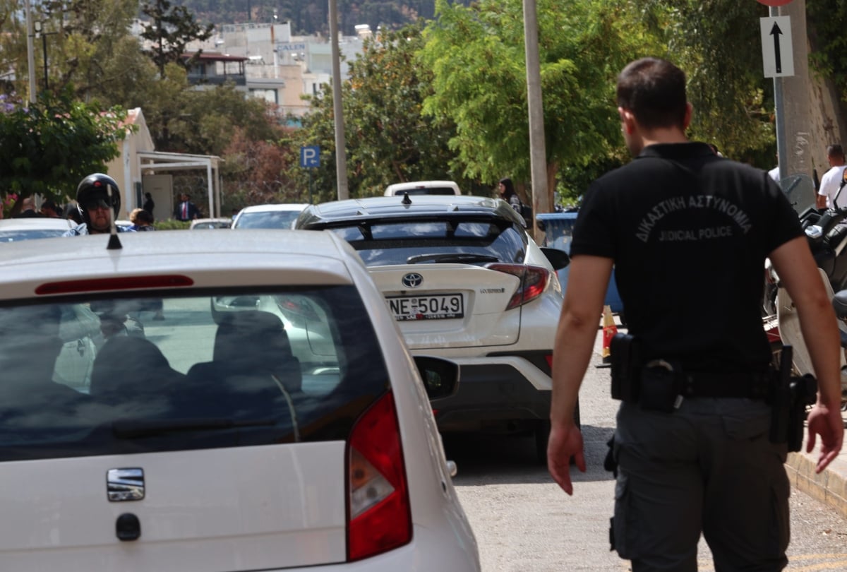 Κακουργηματική δίωξη στον 17χρονο που άρπαξε μωρά από Πειραιά και ...