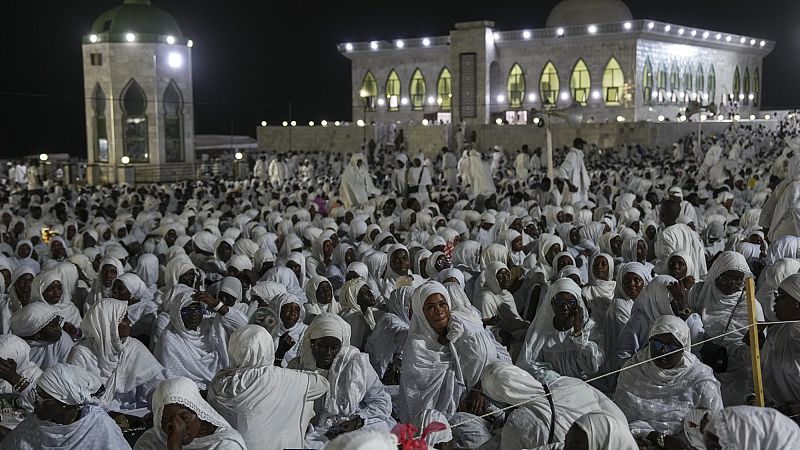 Senegal's Layene Sufi Muslims celebrate Prophet Muhammad's birthday