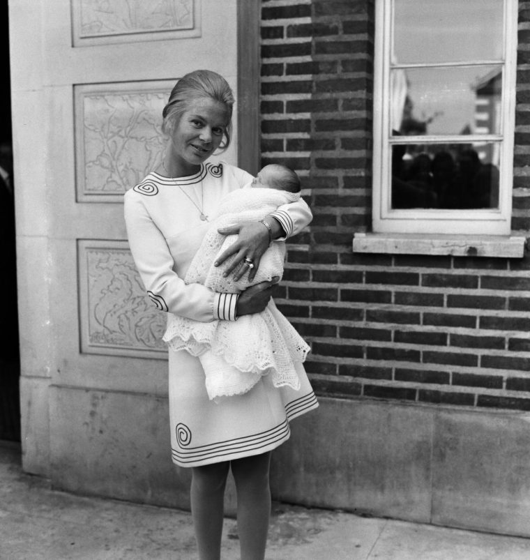 Duchess of Kent dies aged 92, Buckingham Palace announces