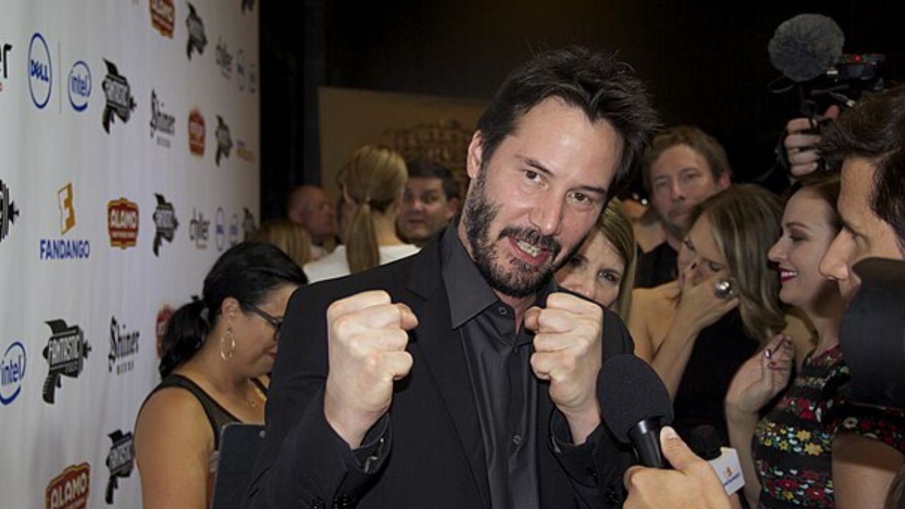 Keanu Reeves victime d’un accident sur un plateau de tournage et se ...