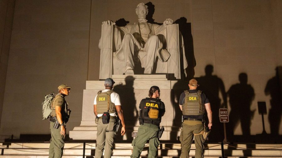 Opinion: Extremes of presidential power: Lincoln, FDR, Trump