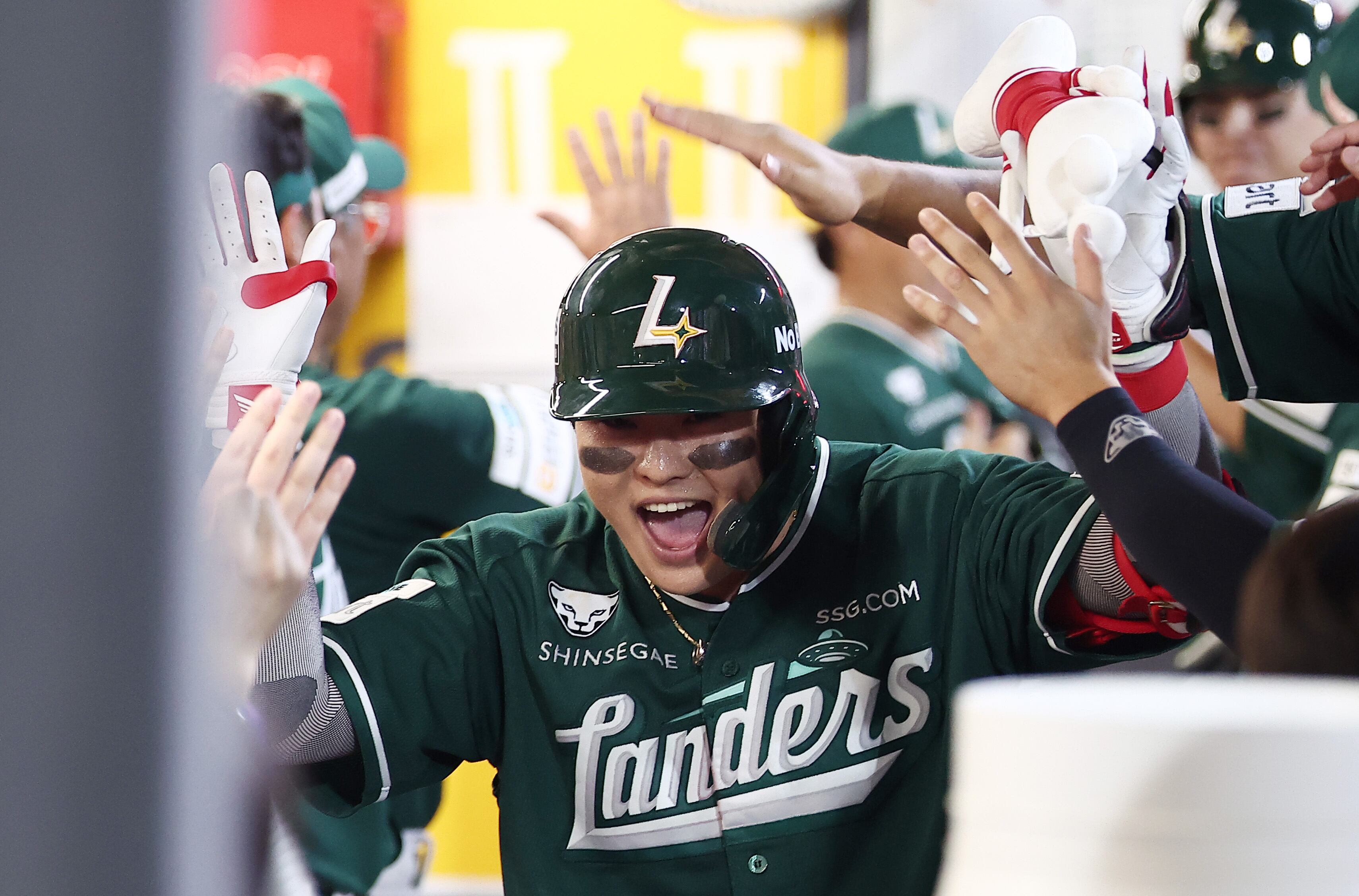 SSG extends winning streak to four, solidifies third place