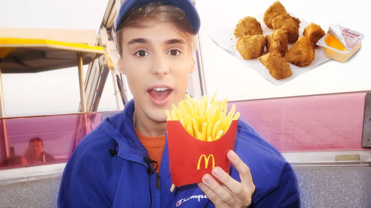 Mukbang filmed on roller coaster and Ferris wheel