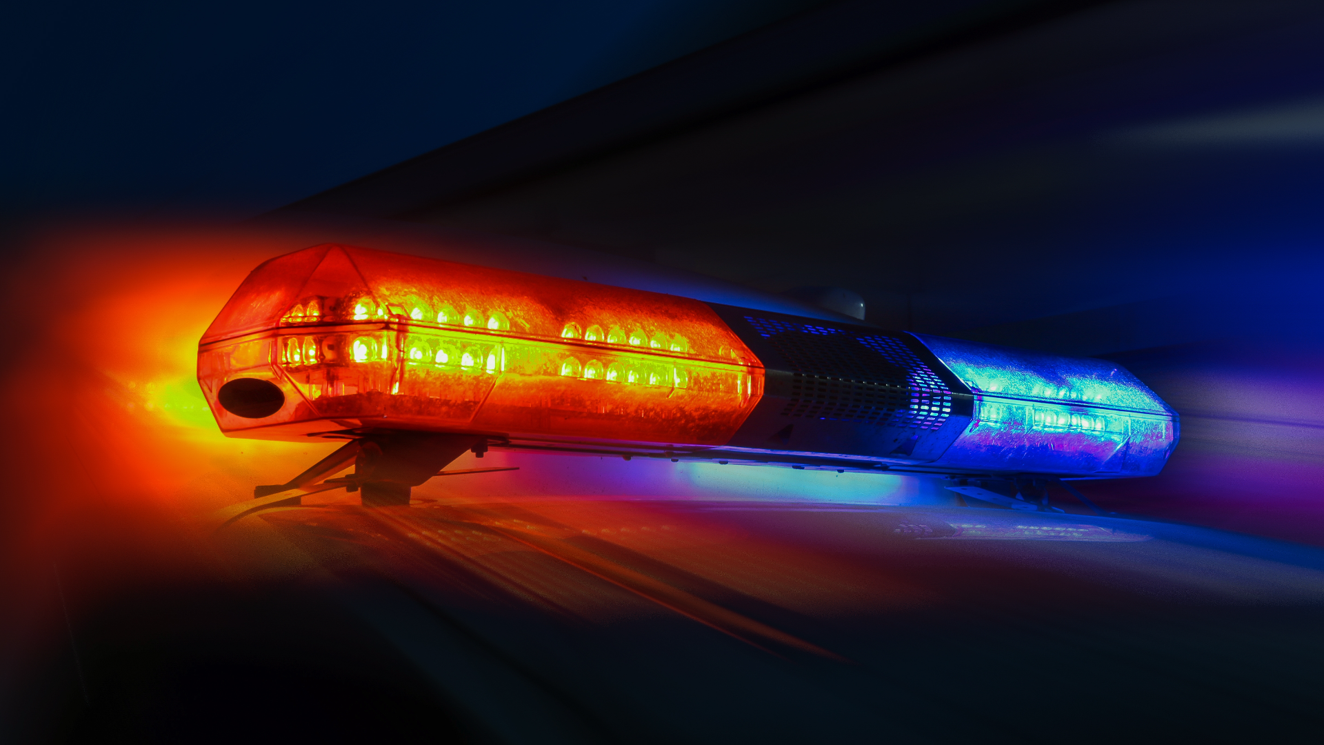 1 woman hurt after hit by car, Des Moines police investigating