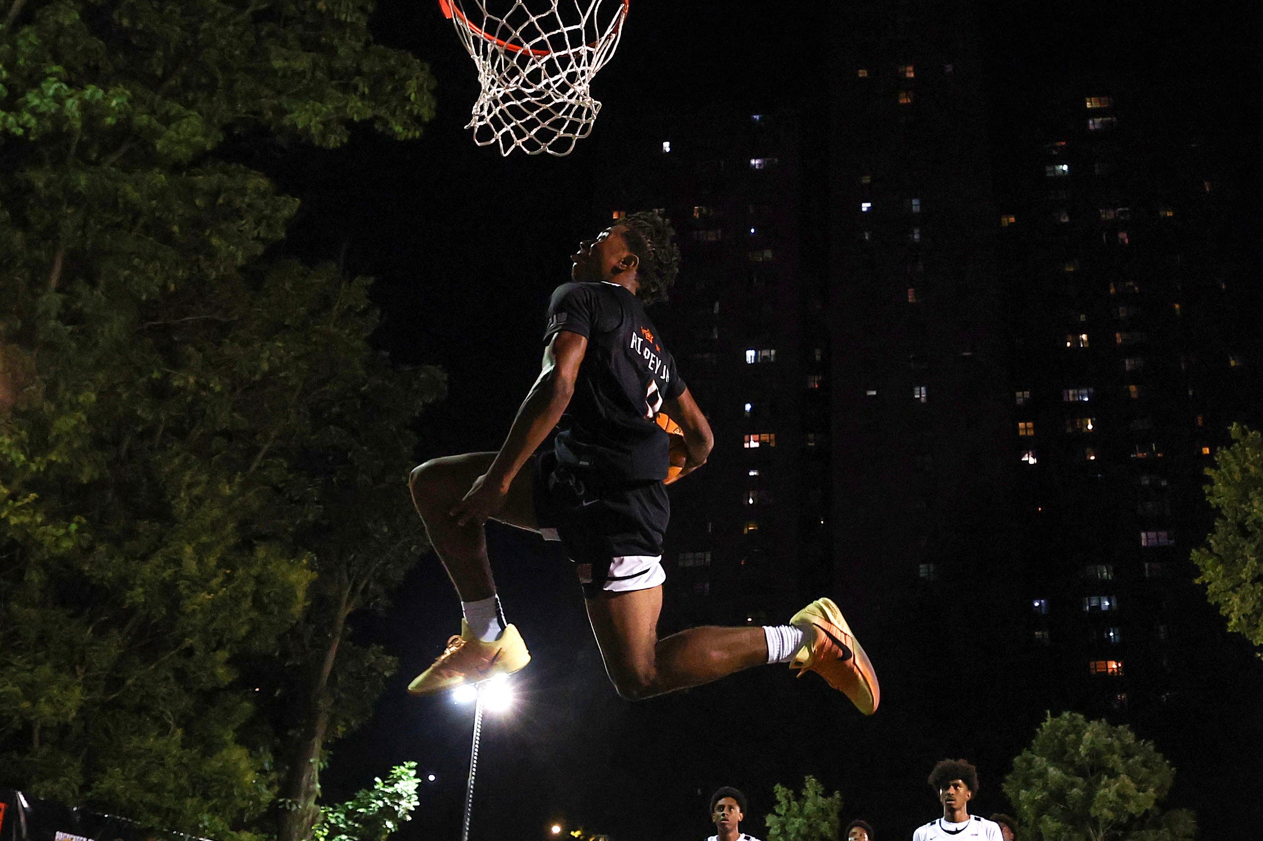 2026 top-rated point guard announces Tennessee basketball in top 10 schools