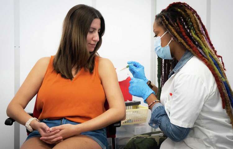 Can I get a COVID shot? What to know about this year's vaccine