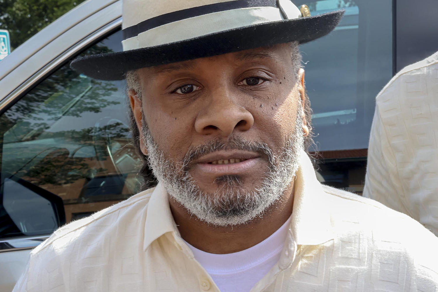 Minnesota man leaves prison after serving 27 years for a murder he didn ...