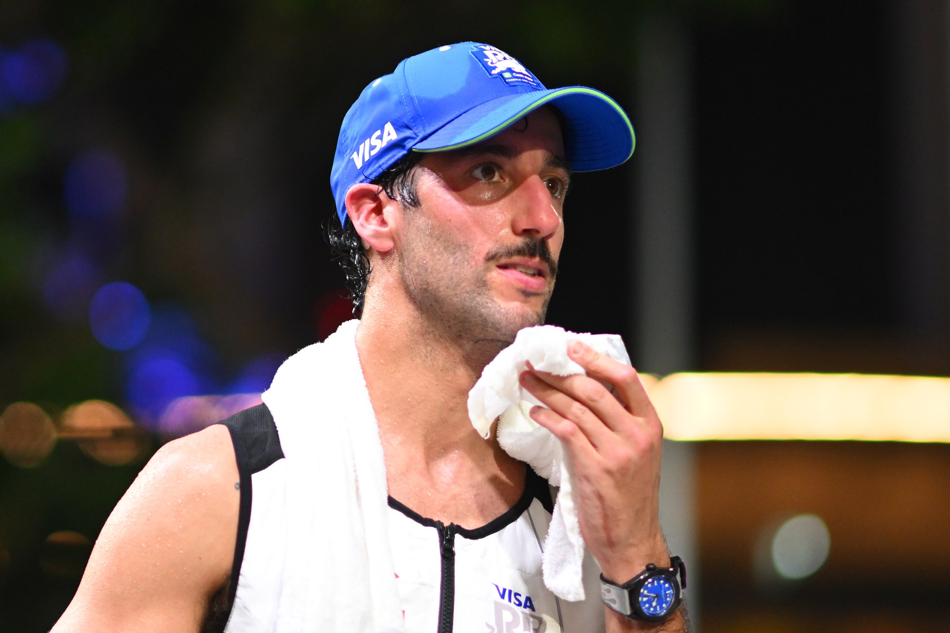 Ex-F1 star Daniel Ricciardo announces shock retirement