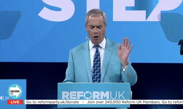 Nigel Farage speech chaos as he's disrupted by left-wing protesters ...