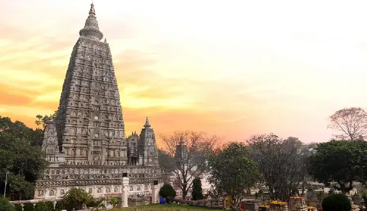 10 Most Famous Buddhist Temples To Visit in India