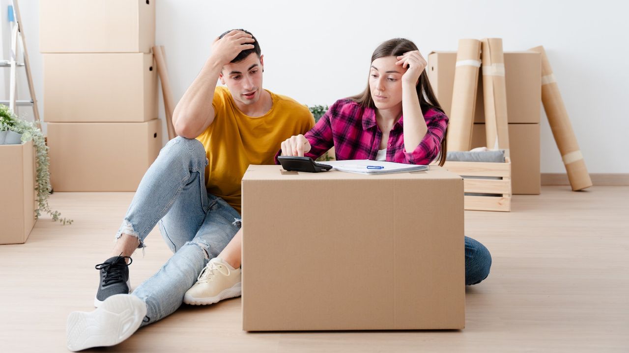 How much does it cost to move? Here's how to budget and save.