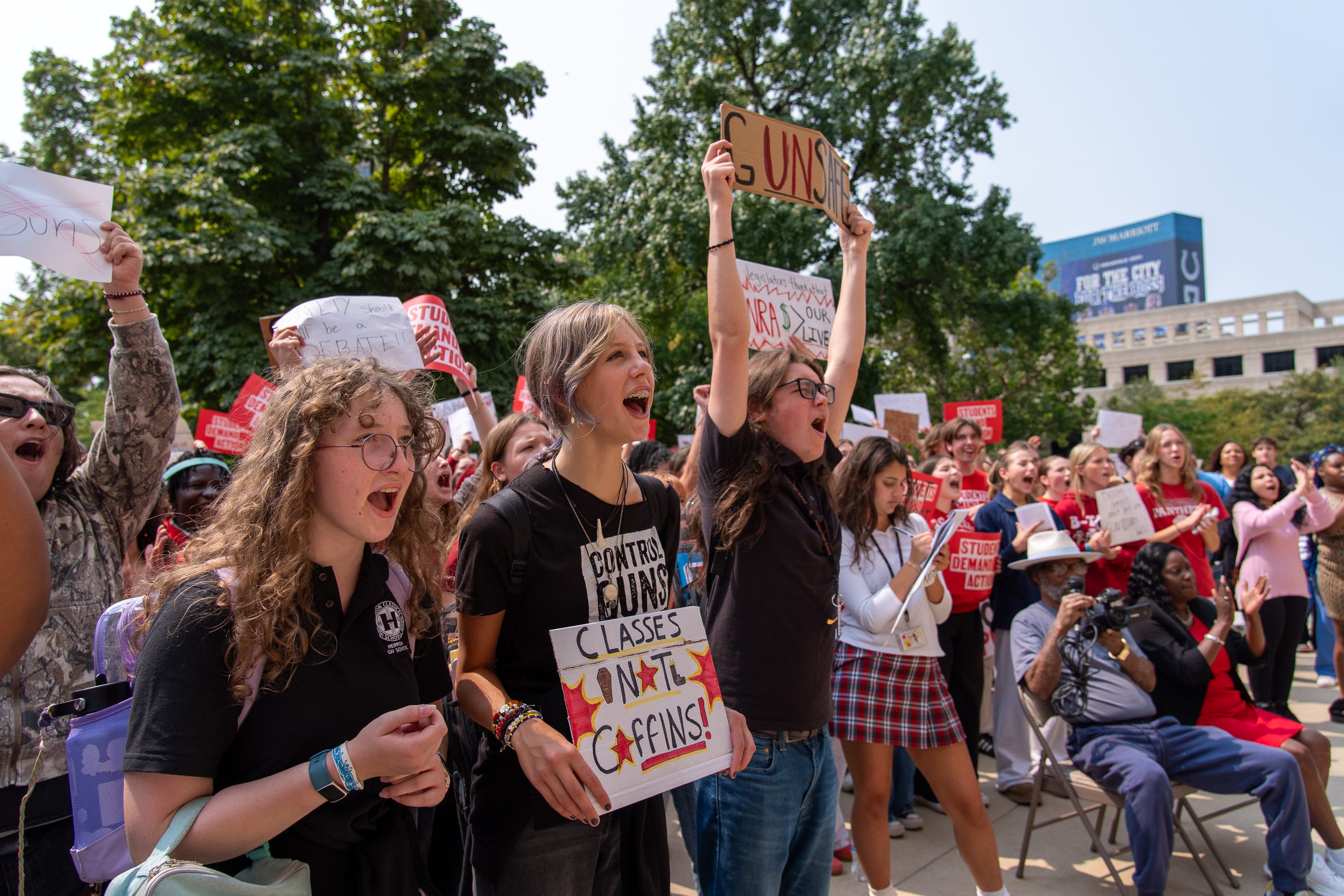 High School students protest gun safety laws at statehouse in light of ...