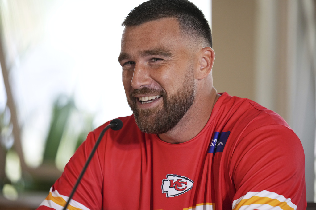 YouTube using creators to enhance broadcast of the NFL game between the ...