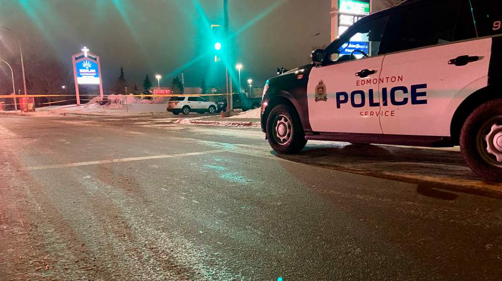 Edmonton police officer charged in shooting of stabbing suspect in 2024