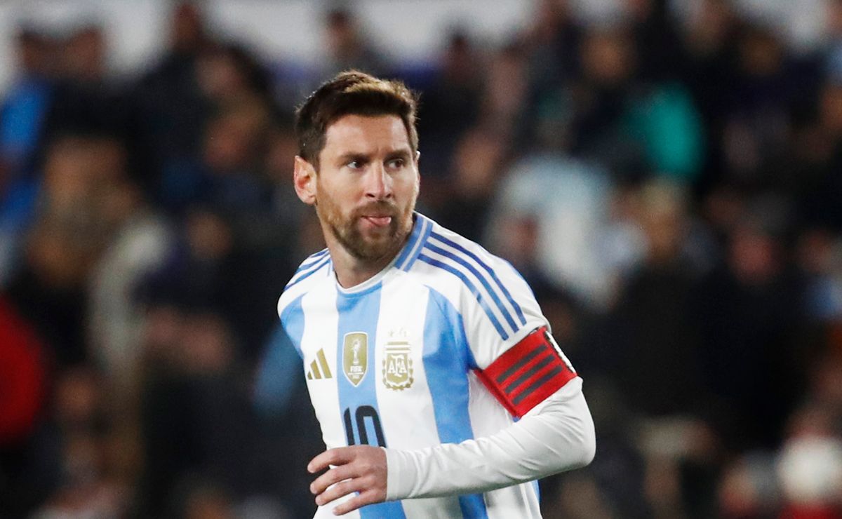 Video: Lionel Messi clashes with a Venezuela player during Argentina’s ...